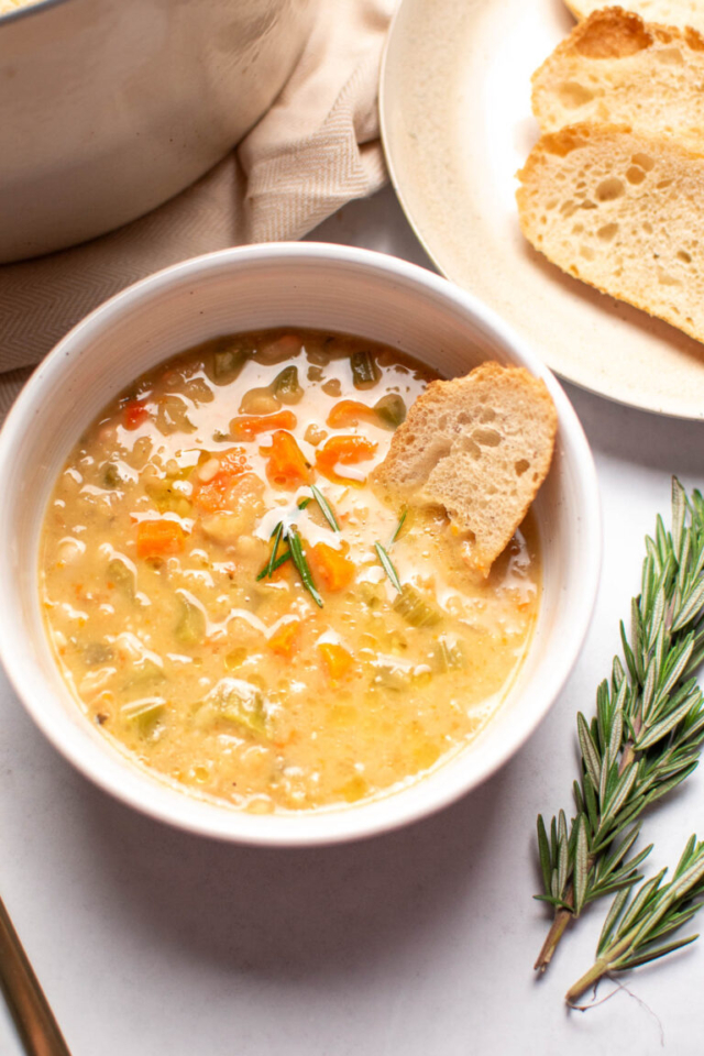 How to Throw a Cozy Soup Party + Easy Soup Recipes | The Mom Friend